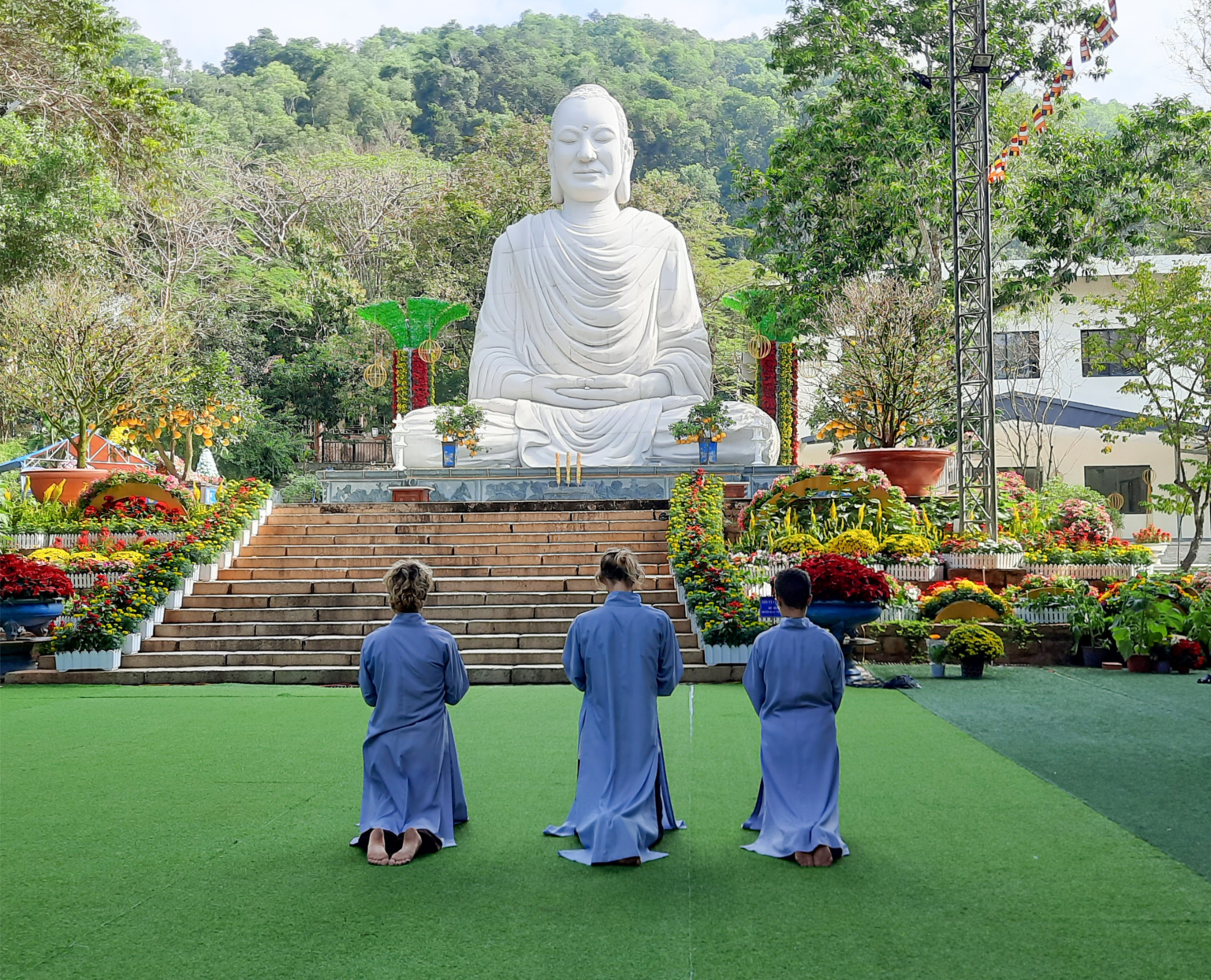 Dia Tang Phi Lai Pagoda - Vietnam Meditation Retreats